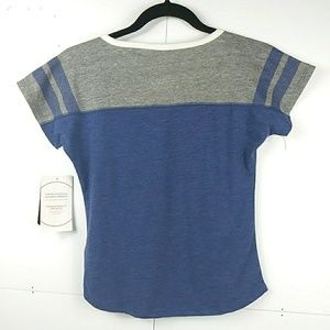 NHL | Shirts & Tops | Nwt Nhl Toronto Maple Leafs Girls Top S 78 | Poshmark